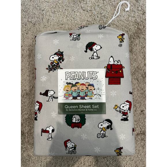 Peanuts | Bedding | Peanuts Snoopy Queen Sheet Set Winter Activities ...